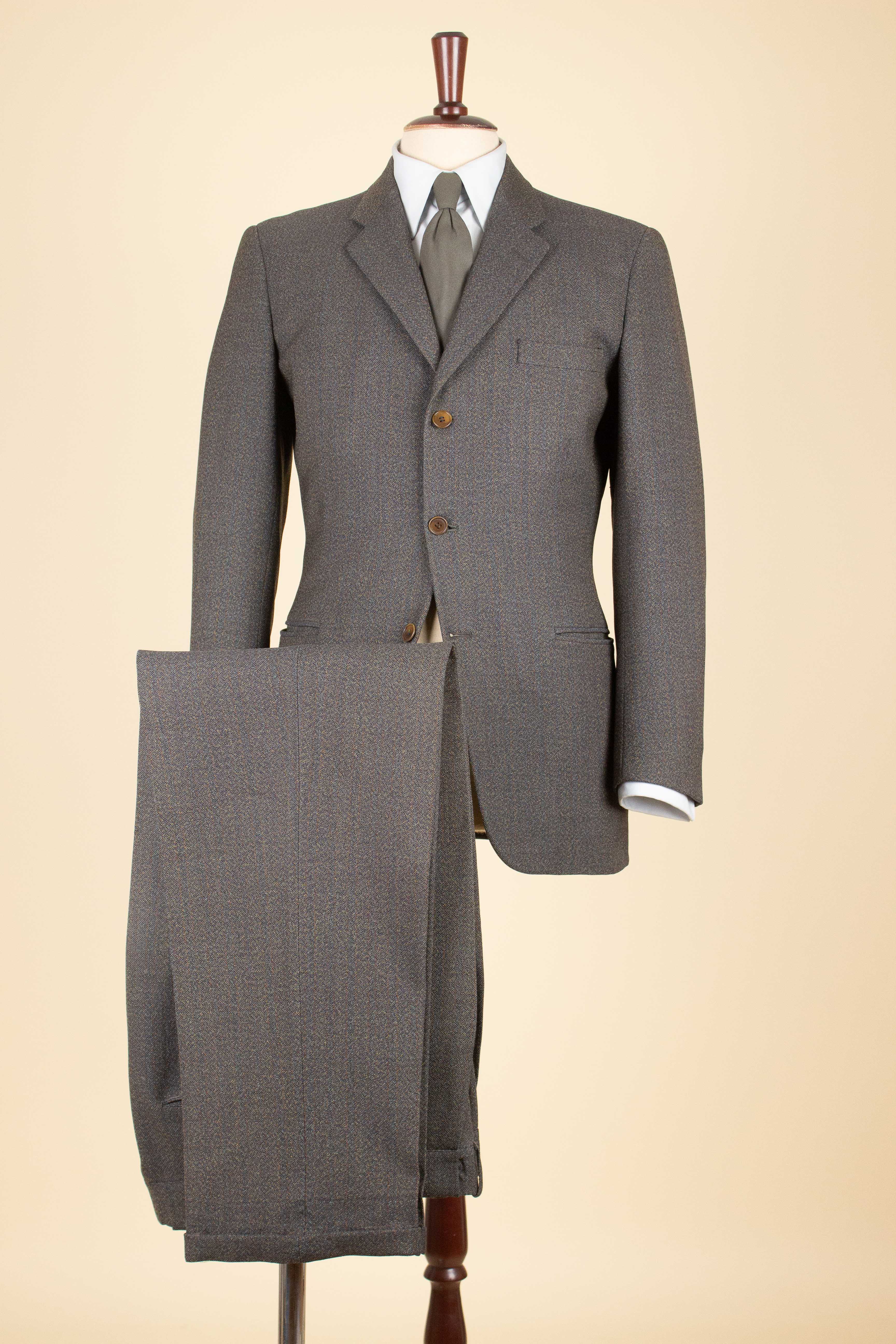 SWEDISH 1960 BESPOKE GREY TWO PIECE SUIT BY PAUL U BERGSTRÖM. SIZE CA ...